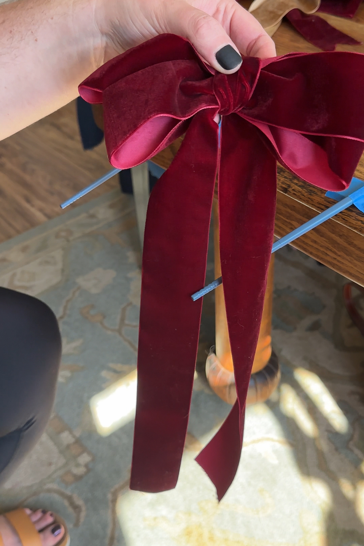 The Easy Way to Make A Large Christmas Bow - The Rural Legend